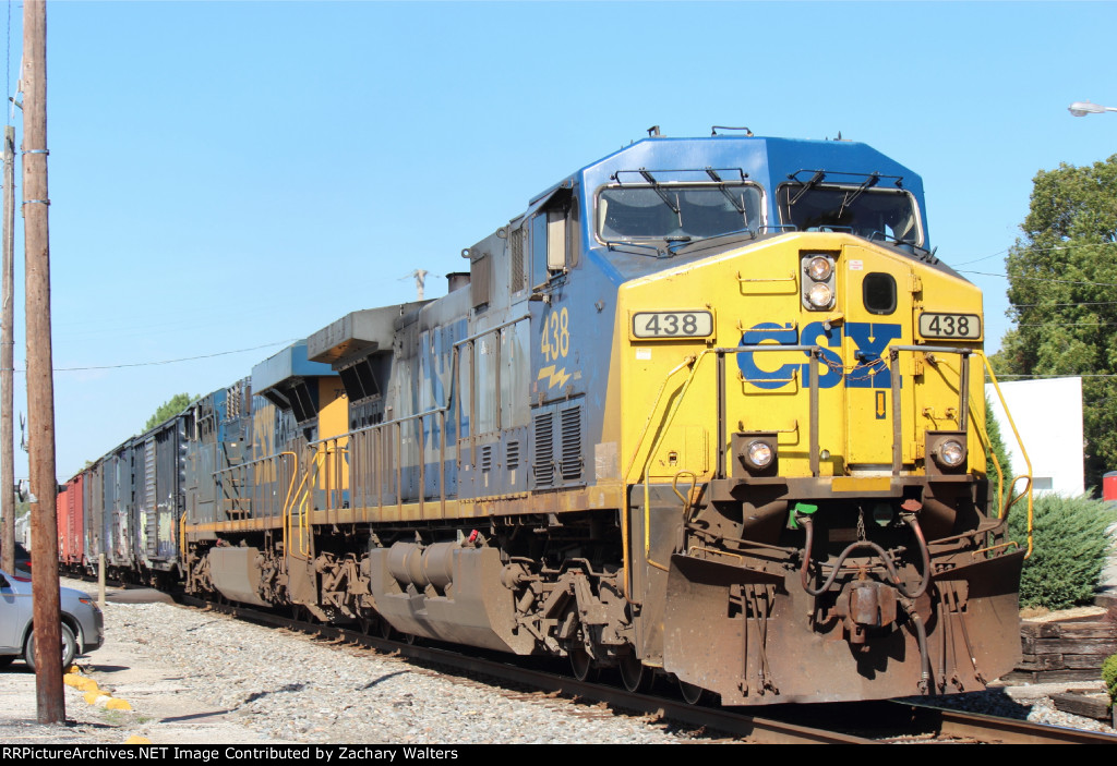 CSX 438 756